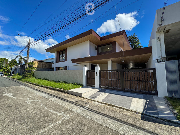 House in Merville Park (Executive Area), Parañaque – Sandro Realty